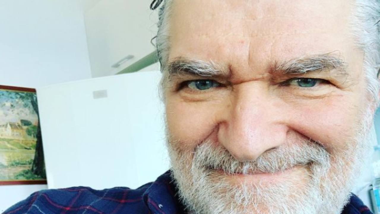 Gioele Dix, volto di Zelig, e il suo nome d'arte particolare: ecco il ...