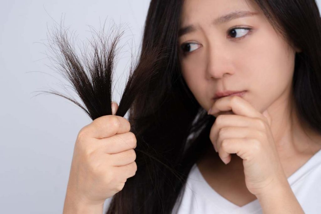 Mai più capelli secchi e sfibrati: la maschera a costo zero da ...